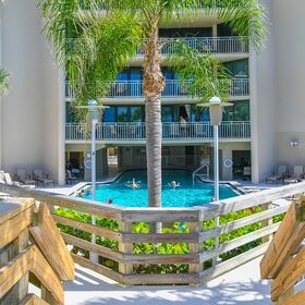 Veranda Beach Club | RedWeek