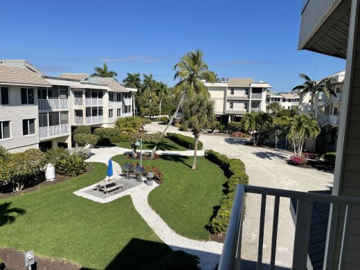 Shell Island Beach Club | RedWeek