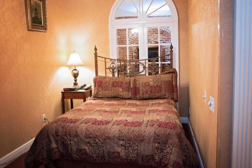 Quarter House | RedWeek